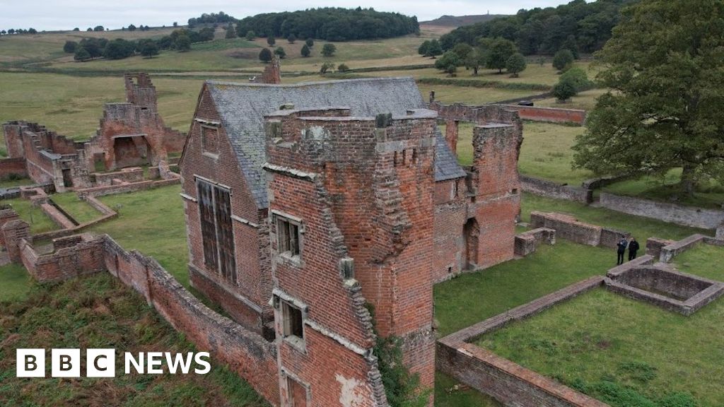 Lady Jane Grey: Grant to preserve ruins of nine days' queen's home