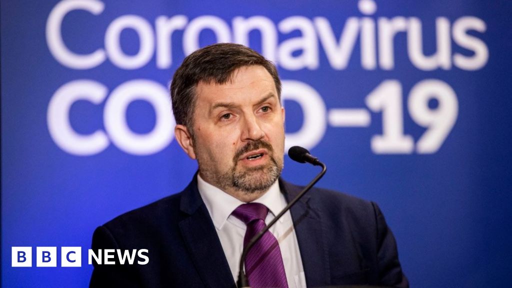 Coronavirus: Robin Swann receives 'threatening' messages - BBC News