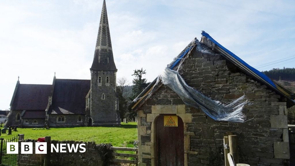 Victorian 'dead house' in Powys is saved from ruin by grant