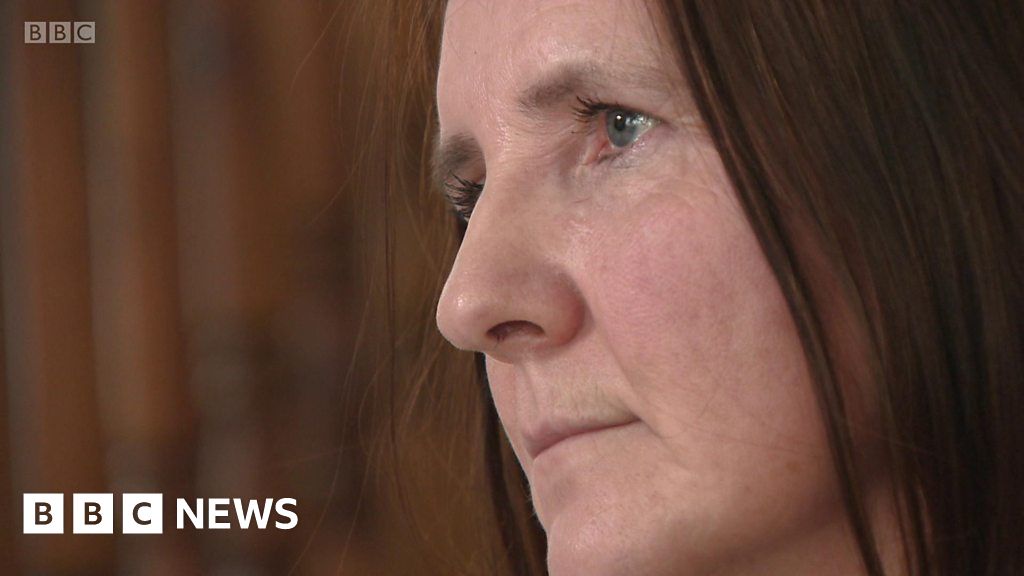 Ex-police constable 'felt bullied' over flexible working