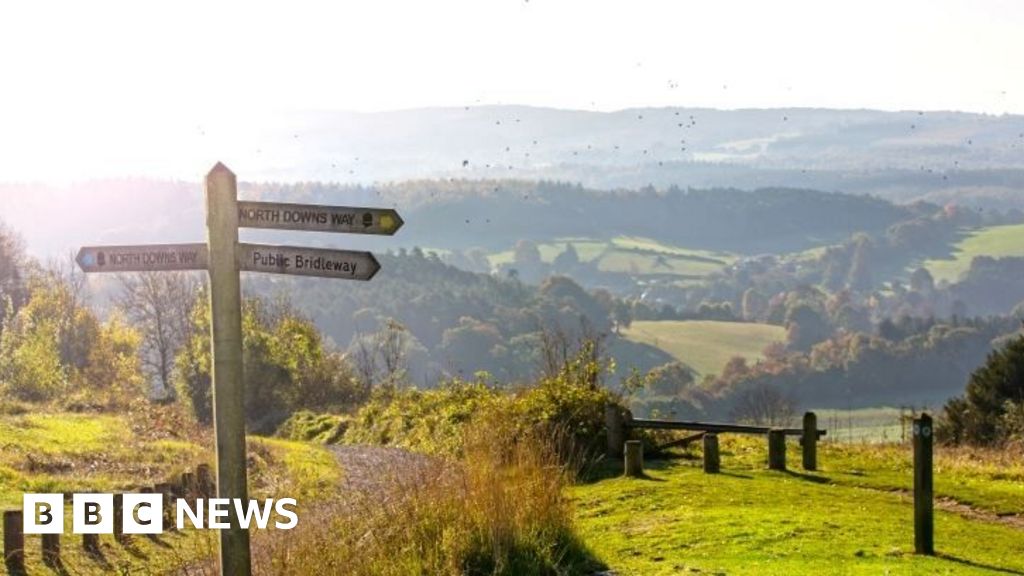 Surrey residents asked for opinions on footpaths - BBC News