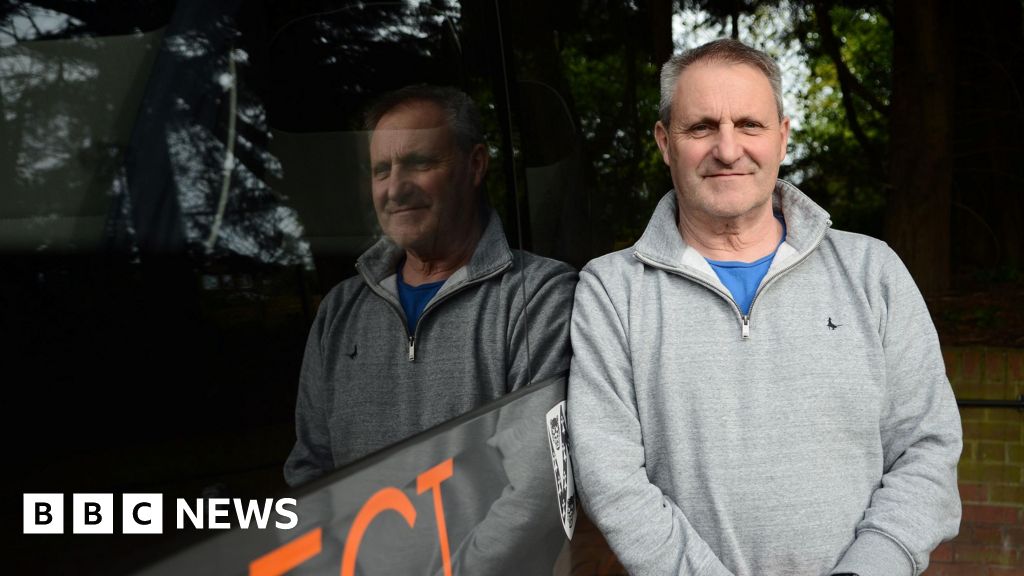Shropshire bus travel “more realistic option” with new route - BBC News