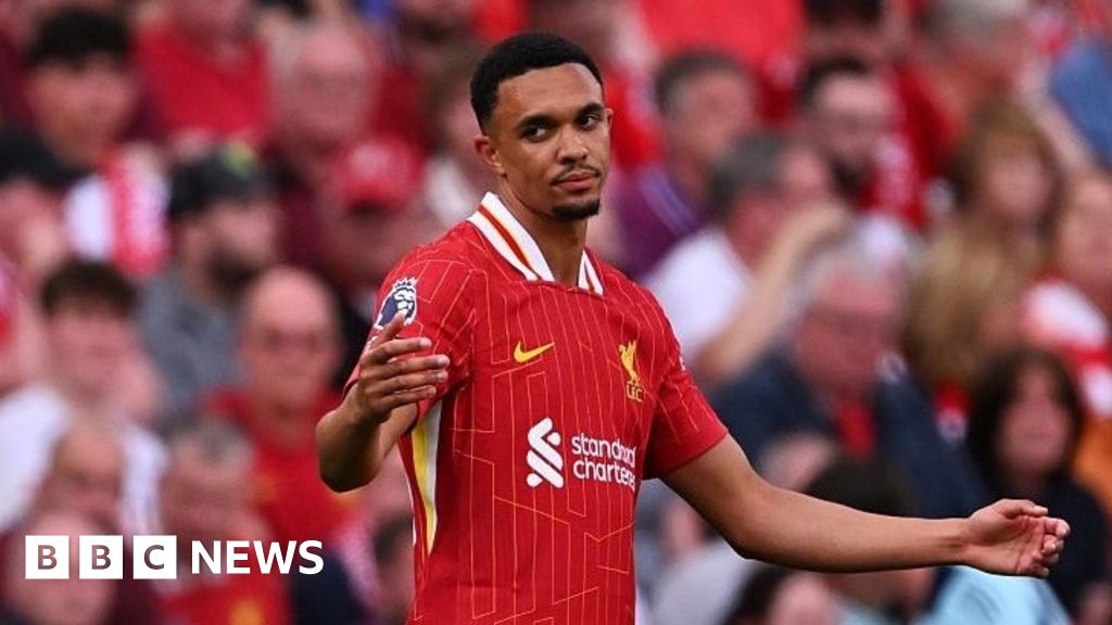 'Sad to hear Trent Alexander-Arnold boos' - BBC News