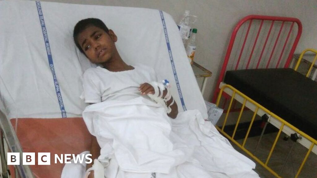 A paralysed Indian child's 45-day journey for surgery - BBC News