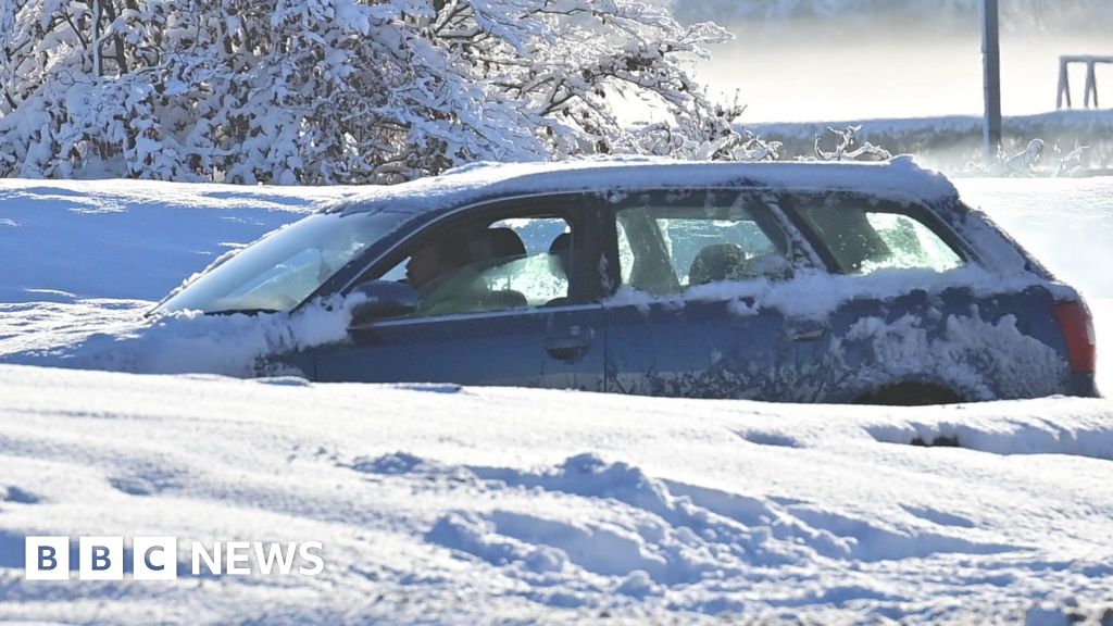Northern Ireland weather: Snow and ice due on Monday night - BBC News