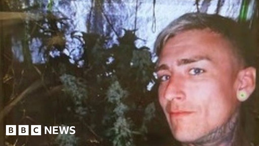 Cambridgeshire drug dealer jailed after taking selfies with cannabis ...