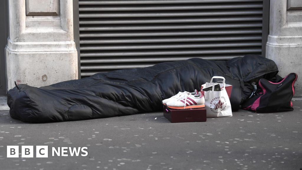 Proposed Newcastle homelessness help cut worrying, say charity - BBC News
