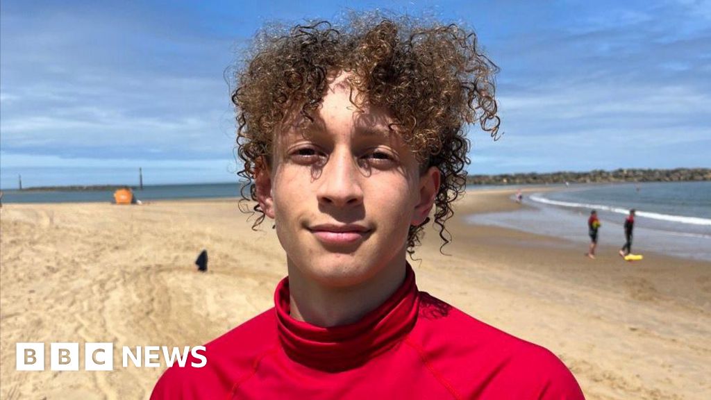 Head to lifeguard beaches to stay safe by the sea - RNLI