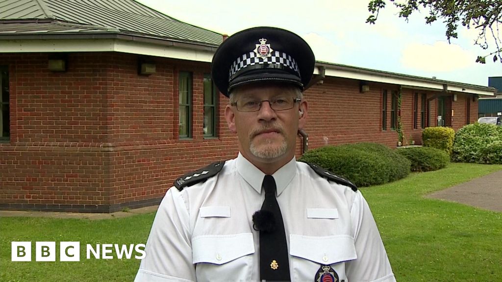 Live chat facility 'creates capacity' for 999 calls says Essex Police