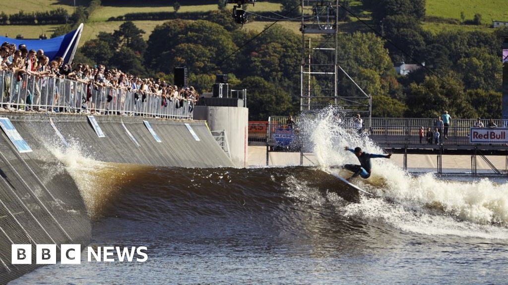Fault shuts Surf Snowdonia lagoon for winter - BBC News