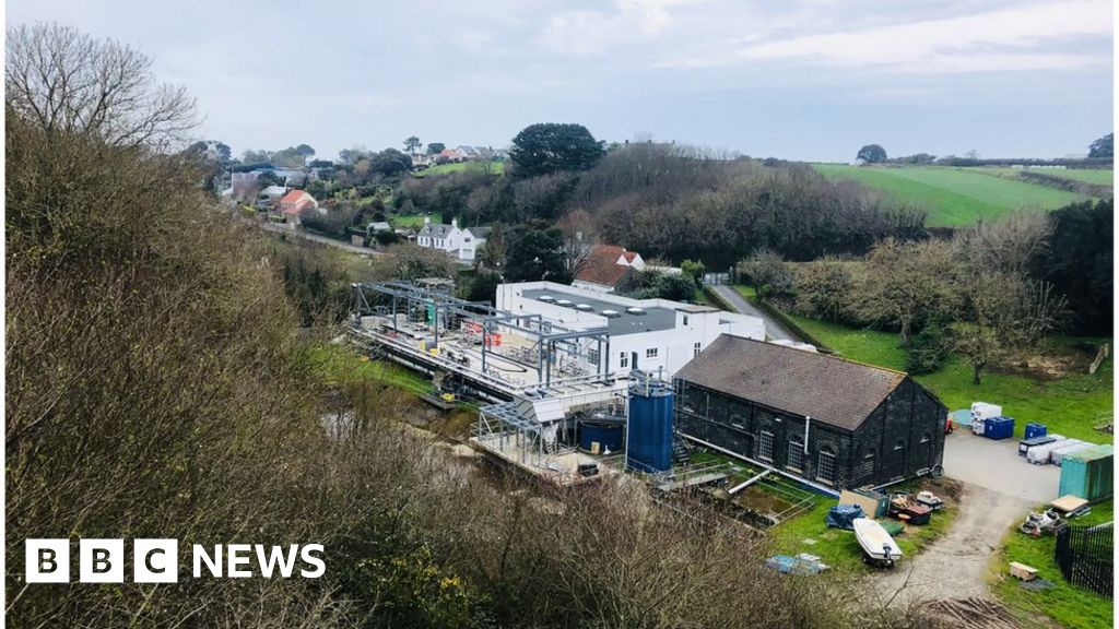 Guernsey Water's £3m water works refurbishment continues - BBC News
