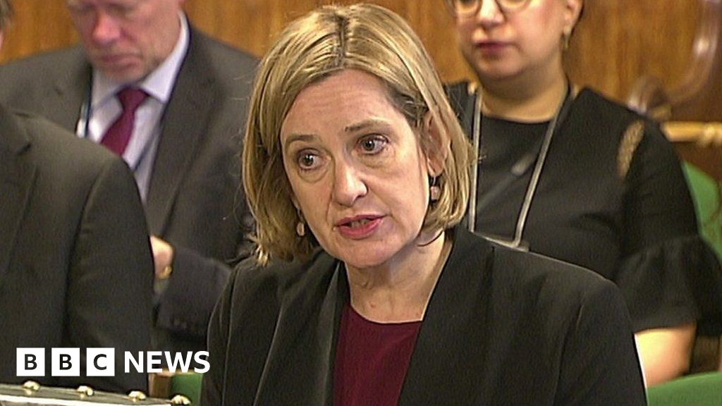 Amber Rudd v Yvette Cooper on net migration target - BBC News