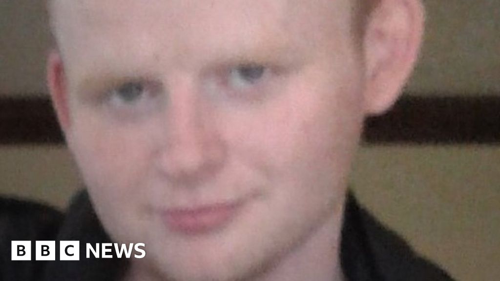 Murder probe over Cumbernauld shopping centre attack - BBC News