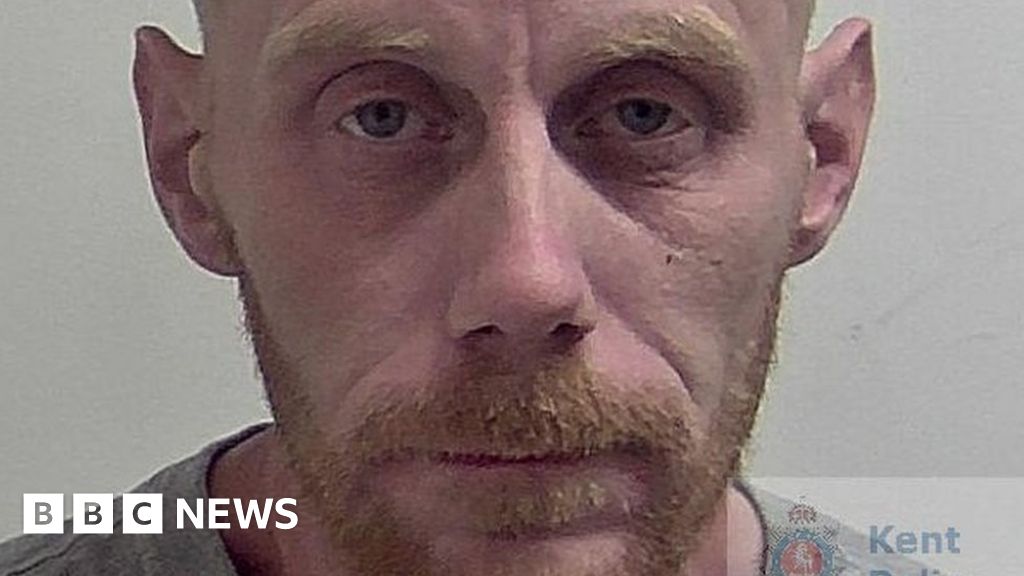 Swanley: Man jailed for 17 years for child sex offences - BBC News