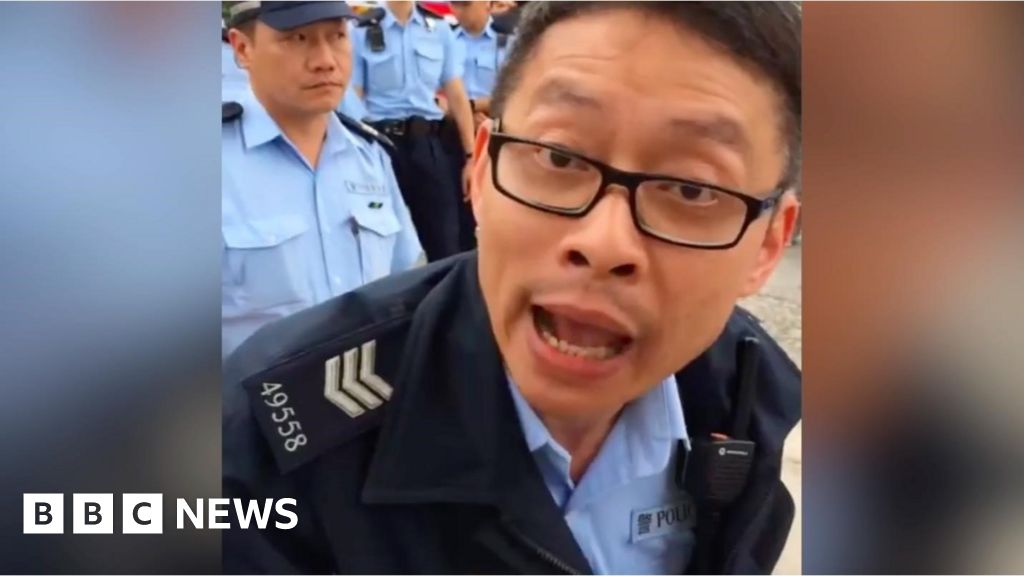 Hong Kong activist streams his arrest live online - BBC News
