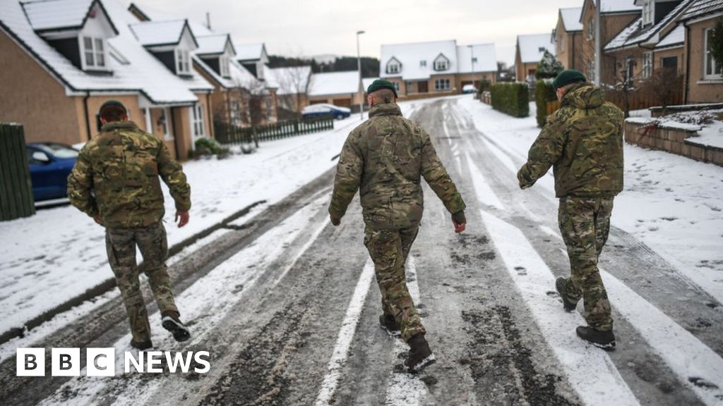 Storm Arwen: Snow, rain, and wind set to hit homes still without power ...