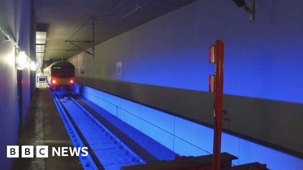 Inside Heathrow’s ‘immense’ secret railway station - BBC News