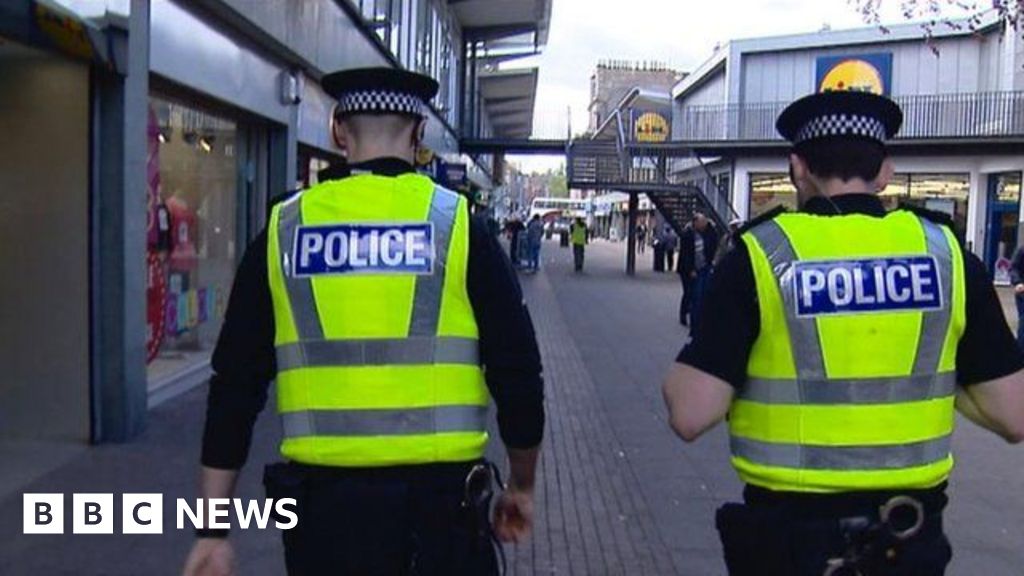 BT joins Police Scotland special constable recruitment scheme - BBC News