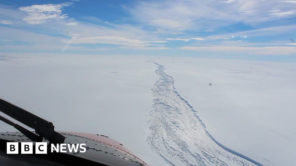 Antarctic iceberg expedition set to reveal hidden realm - BBC News