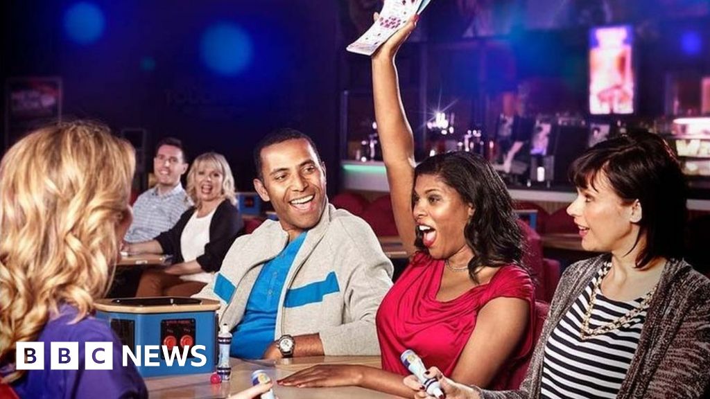 Gala Bingo to be bought by Caledonia Investments - BBC News