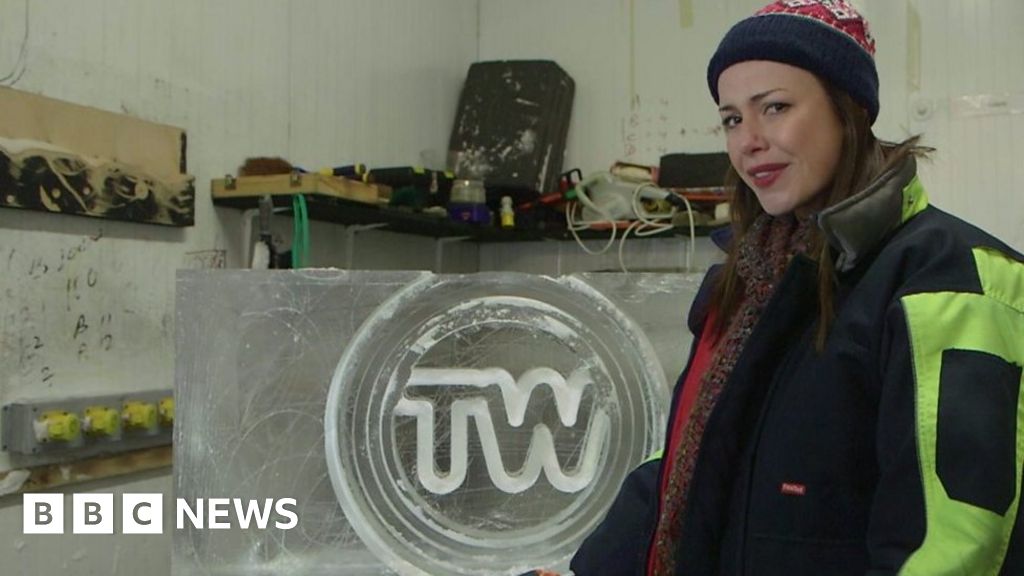 Isabel Hardman reviews political news from Westminster - BBC News