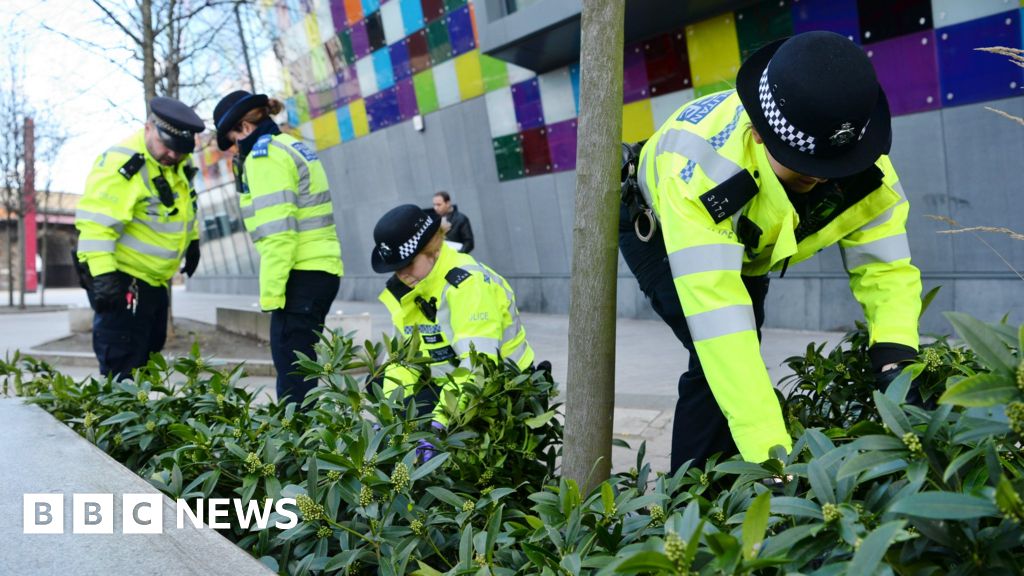 Knife crime in England and Wales rises to record high, ONS figures show ...