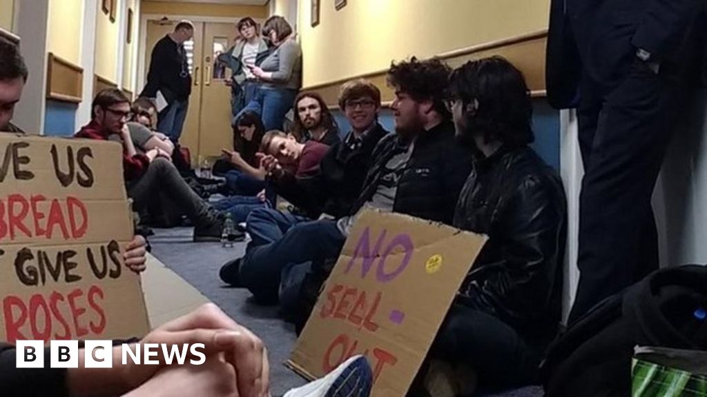 Student protests held in Aberdeen and Edinburgh