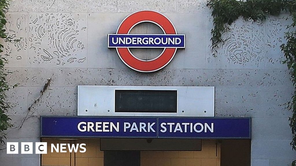 Machete attack caused panic on London Underground, court told - BBC News
