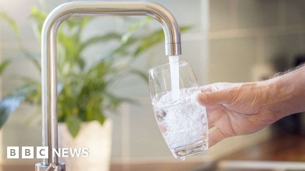 Scottish Water: Tuning the pipes - BBC News