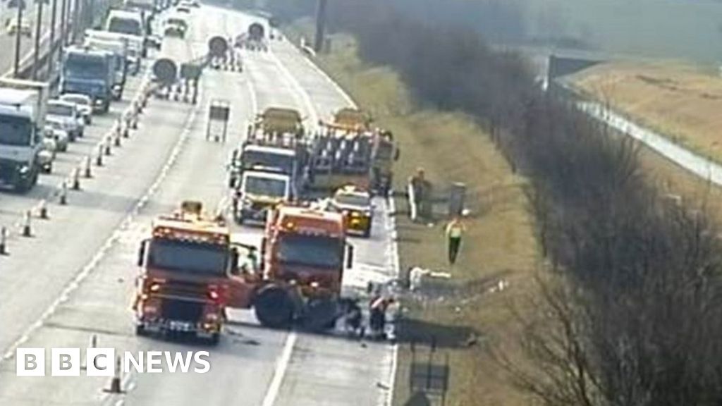 Washing machine lorry catches fire on A1 - BBC News