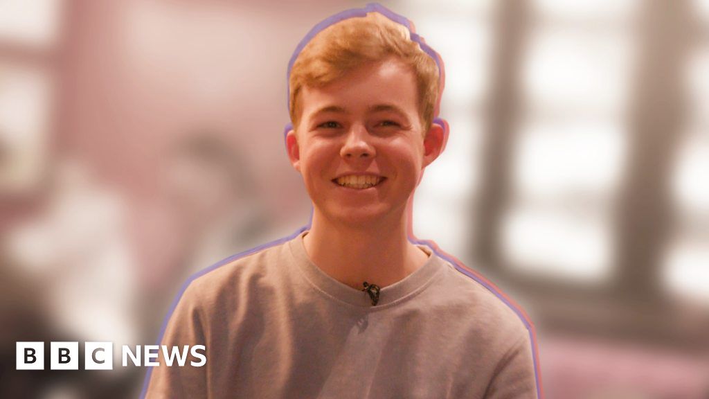 'A teacher joked about my stutter, now I help others with theirs'