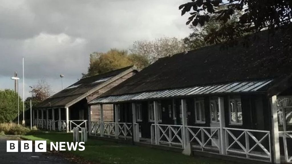 Military D-Day buildings could stay in Ripon barracks homes plan - BBC News