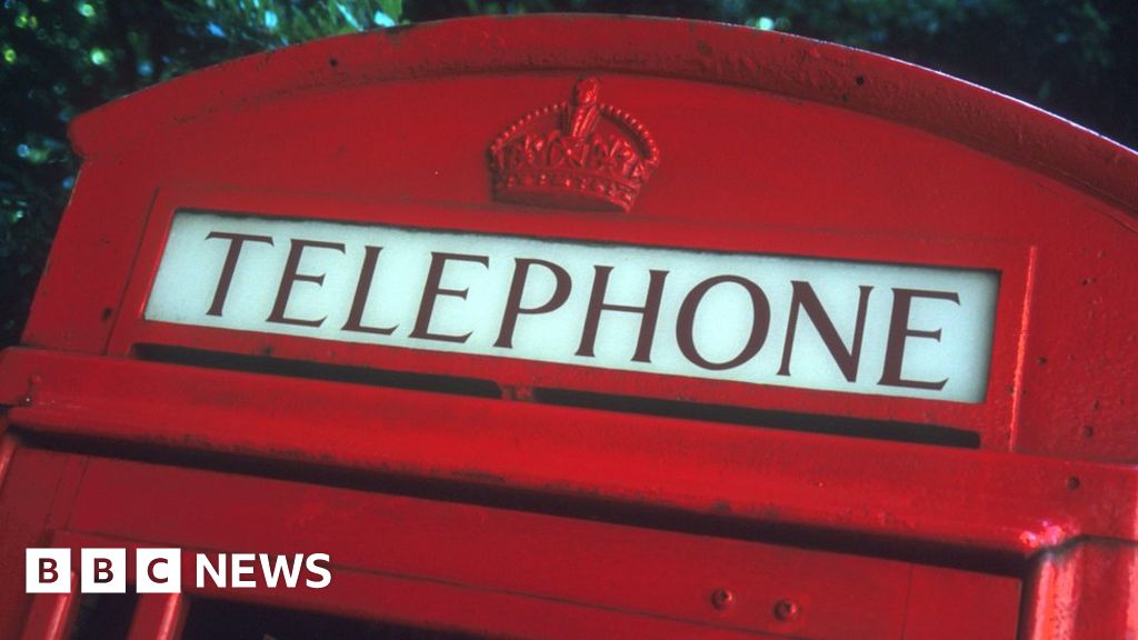 Red phone box numbers fall below 200 in Northern Ireland - BBC News