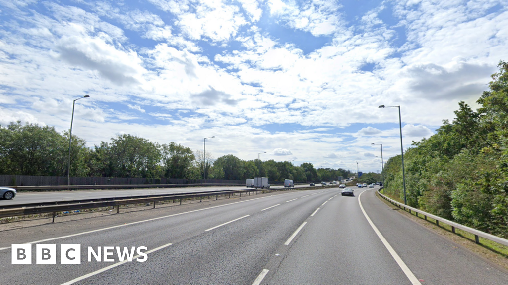 Redbridge M11: Two arrests after fatal east London motorway crash - BBC ...