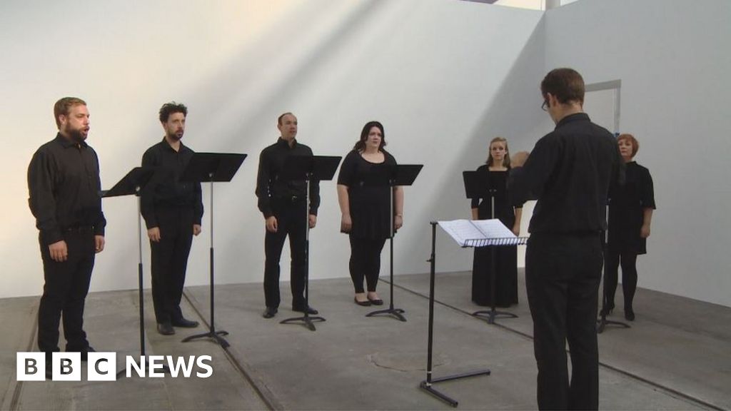 Turner Prize preview opens in Glasgow - BBC News