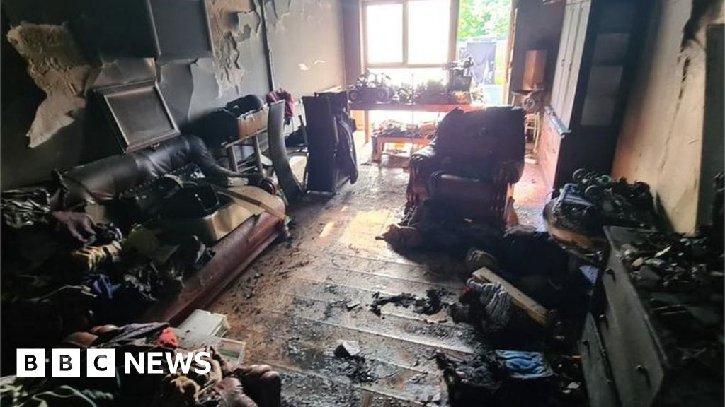 Tyne and Wear Fire Service warning after e-scooter fire - BBC News