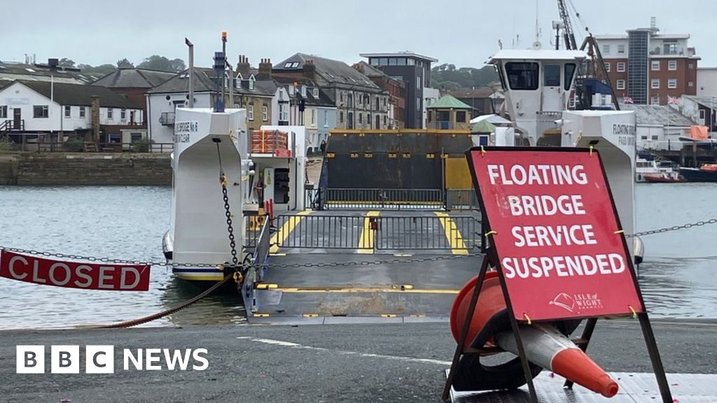 Floating bridge breakdown costs Isle of Wight Council more than £ ...