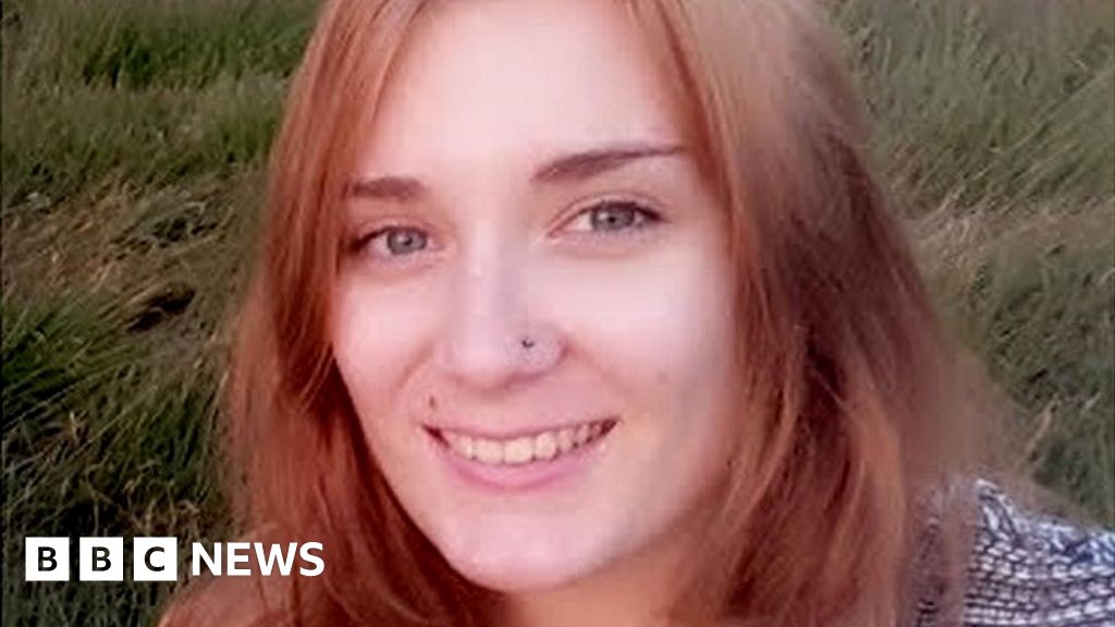 Domestic abuse: 'Children are the hidden victims' - BBC News