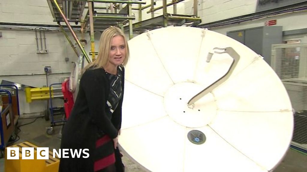 BBC World News channel celebrates 25 years - BBC News