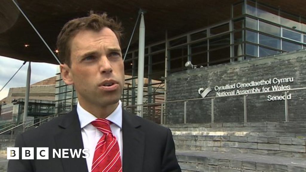 Ken Skates: Loss of free-to-air Six Nations would be 'damaging' - BBC News