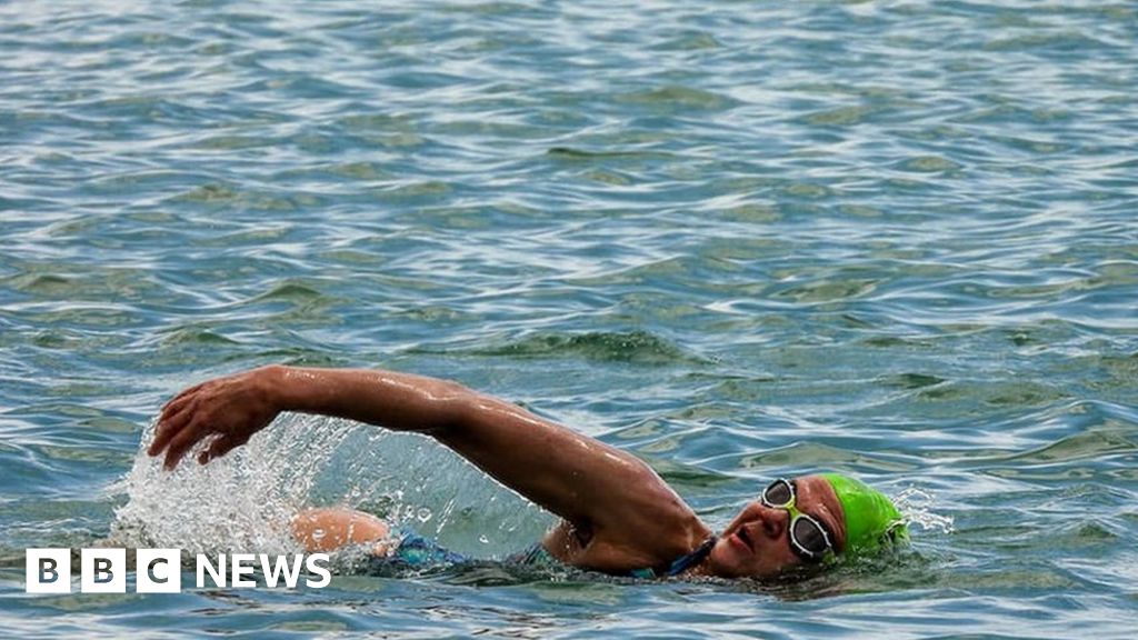 Disability: Paralysed woman completes English Channel swim challenge ...