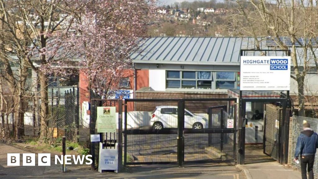 Highgate Wood School closed following cyber attack - BBC News