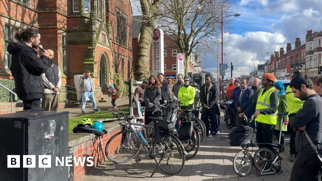 Soho Road: Safety protest after Hizar Hanif's death - BBC News
