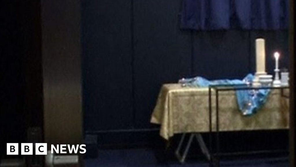 Japan's 'Corpse Hotels' - BBC News