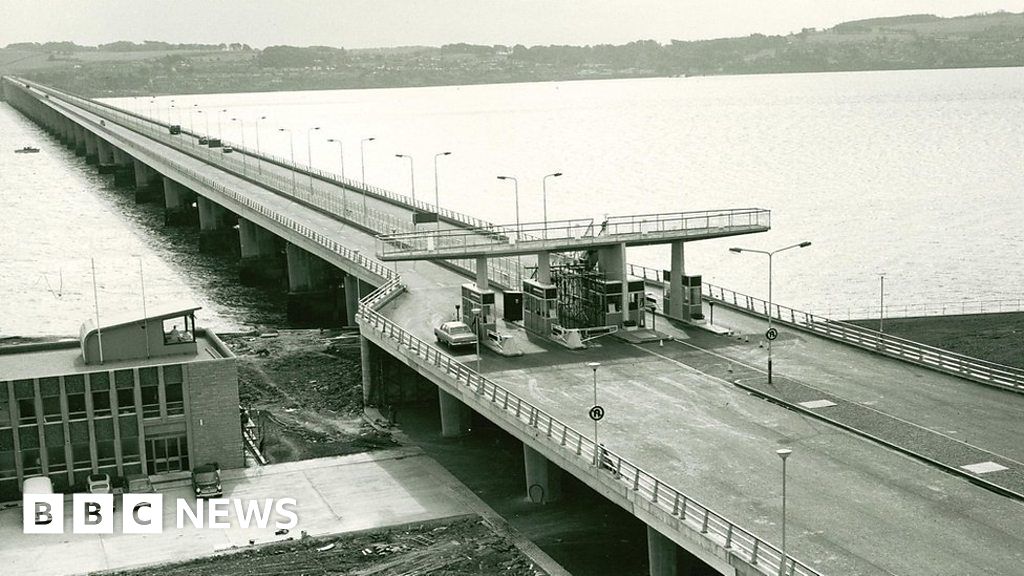 Tay Road Bridge marks 50th anniversary of its opening - BBC News