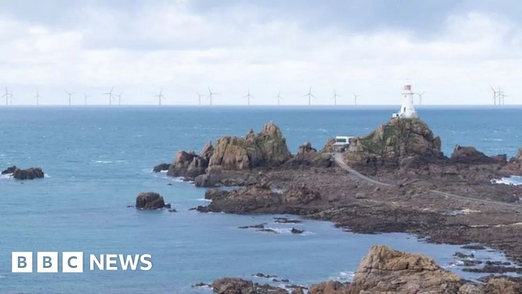 Substantial support for Jersey offshore wind farm, survey finds - BBC News