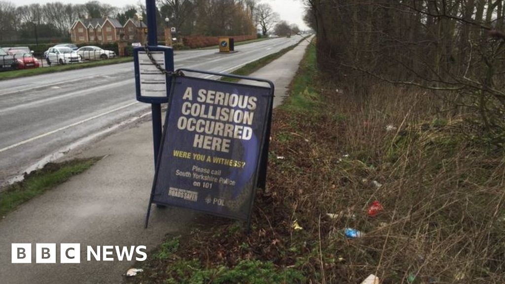 Doncaster taxi crash: Two women die and 10 hurt in taxi crash - BBC News