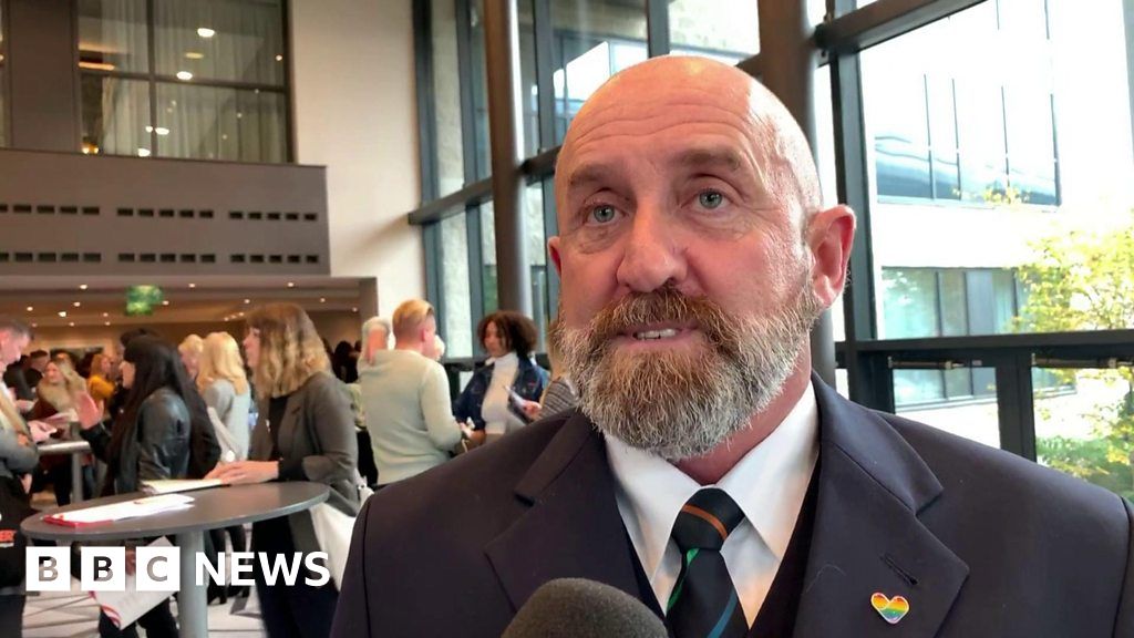 Thomas Cook employee: 'I don't know what the future holds' - BBC News