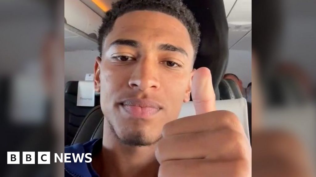 Jude Bellingham reaches out to Nuneaton girl with cancer - BBC News