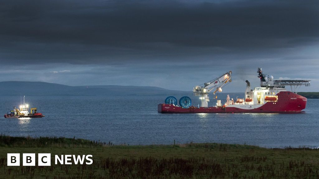 Subsea cables laid for Pentland Firth MeyGen project - BBC News